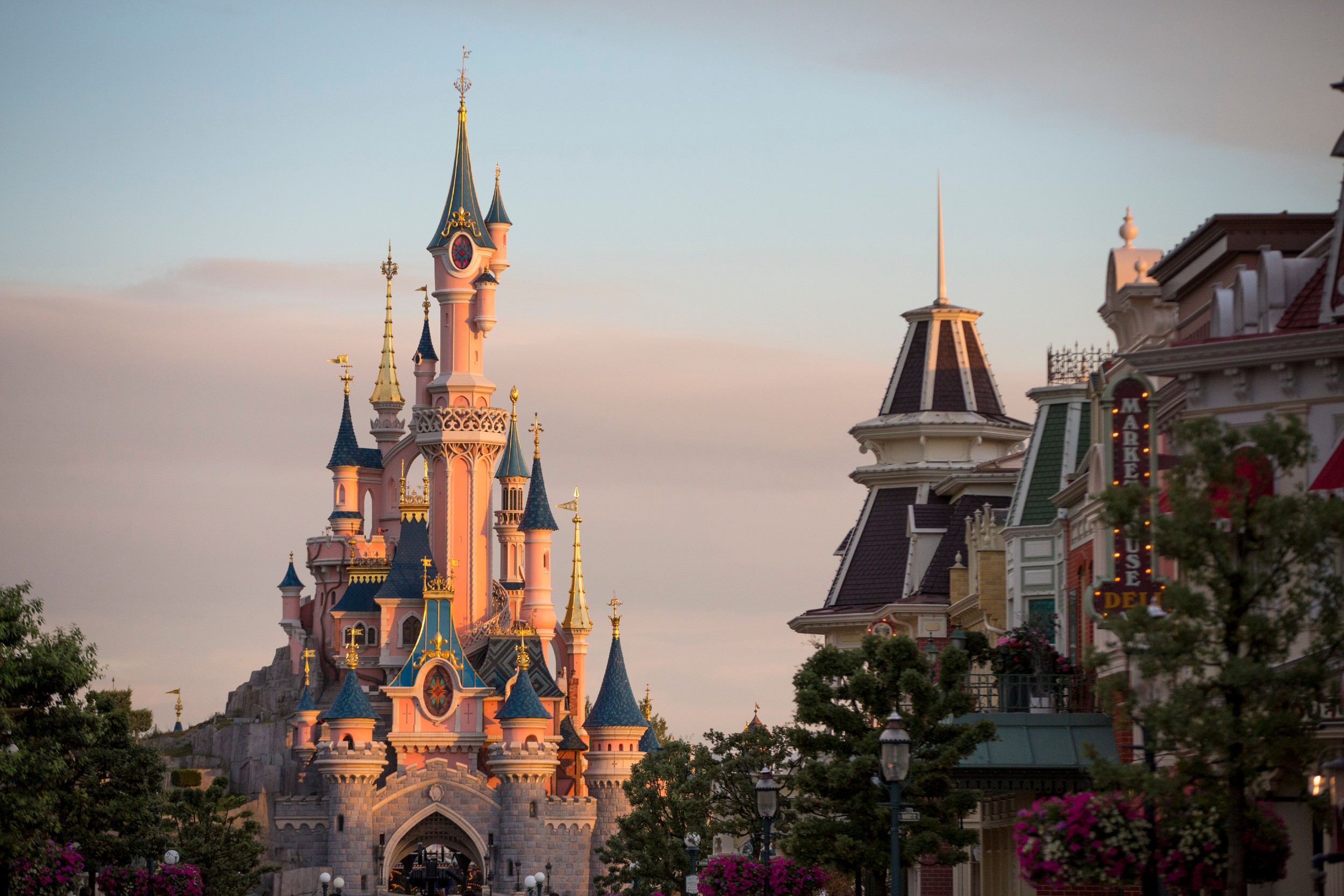 Paris DisneyLand Euroventure Travel Shop
